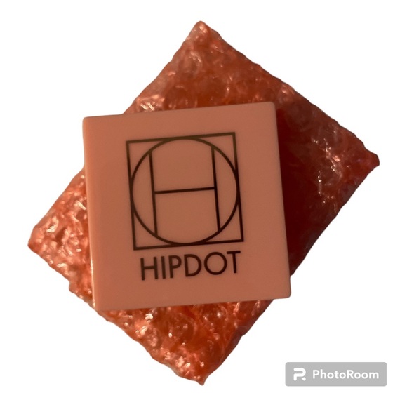 hipdot | Makeup | Hipdot Single Highlighter In Sheer | Poshmark